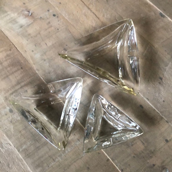 Accents | Vintage Triangle Trio Nesting Ashtrays Clear Glass Rare Hard ...